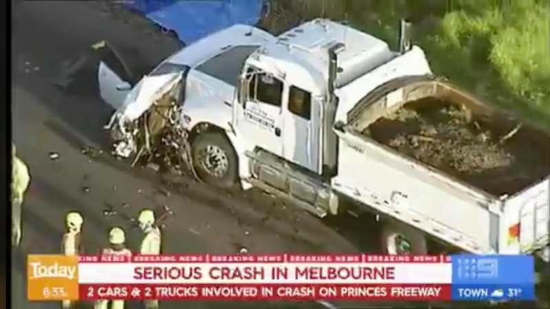 Man dies in 'horrific' Princes Freeway collision between trucks, cars