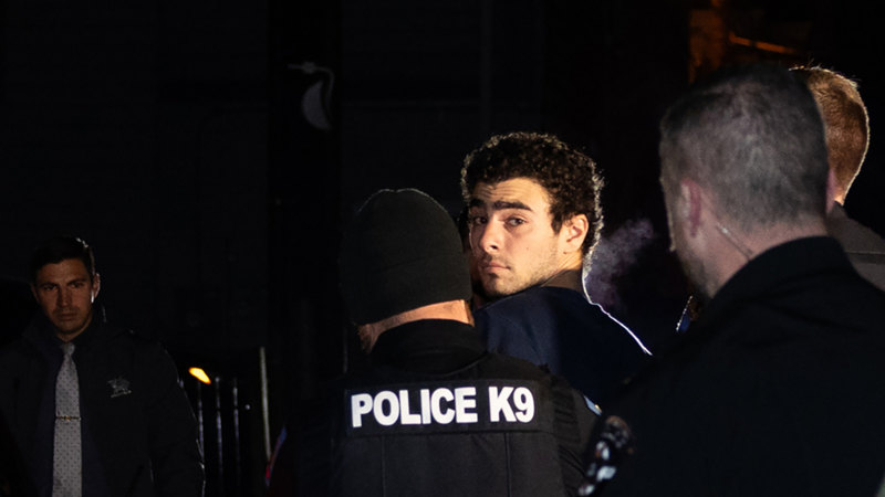 Suspect arrested in murder of UnitedHealthcare CEO in New York City ...