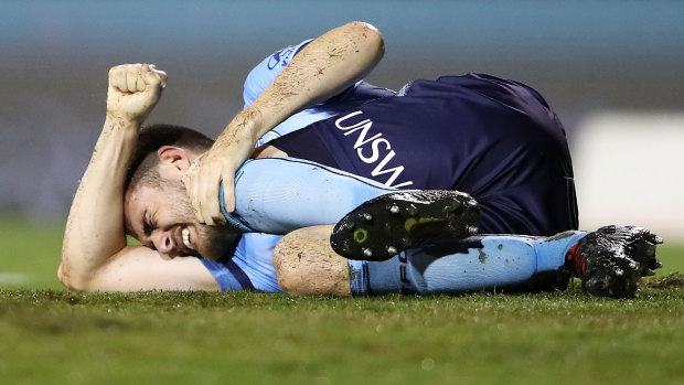 A-League delay gives Sydney FC's Ben Warland hope of comeback this season
