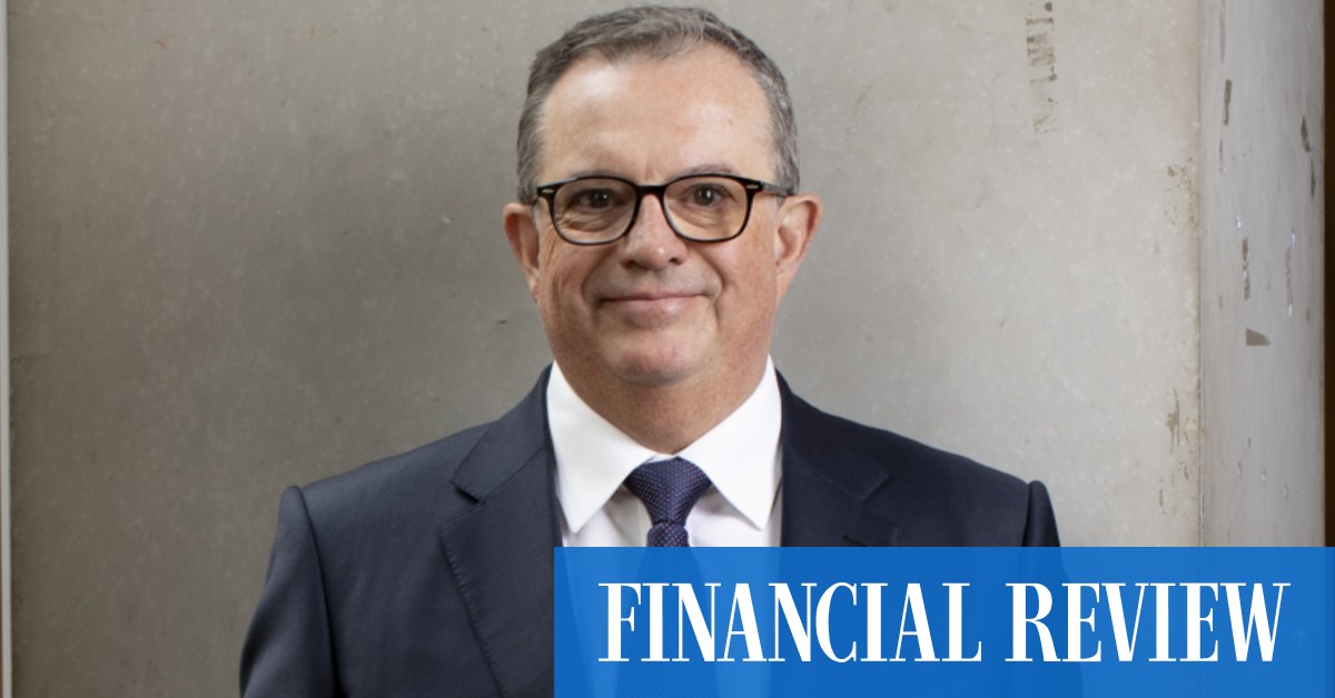 Insignia calls in Citi as PE circles; Geoff Lloyd around the hoop