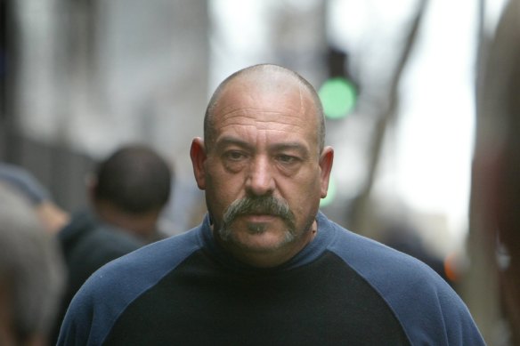 Luxury car found in manhunt for Ricardo Barbaro