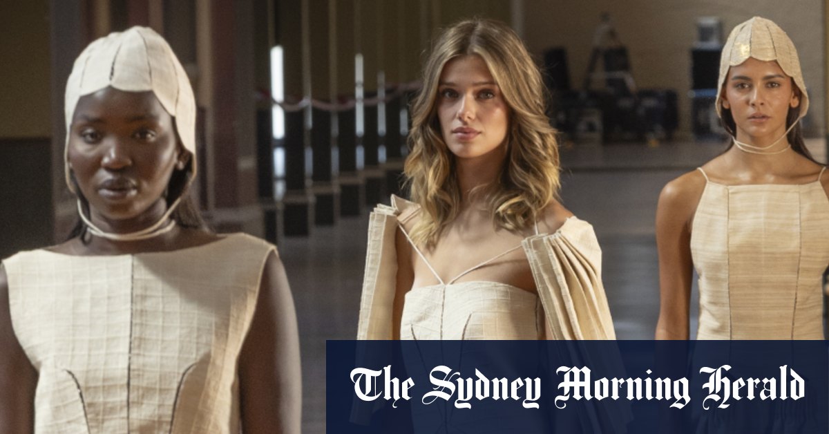Melbourne Fashion Festival: Amy Lawrance wins the National Designer Award