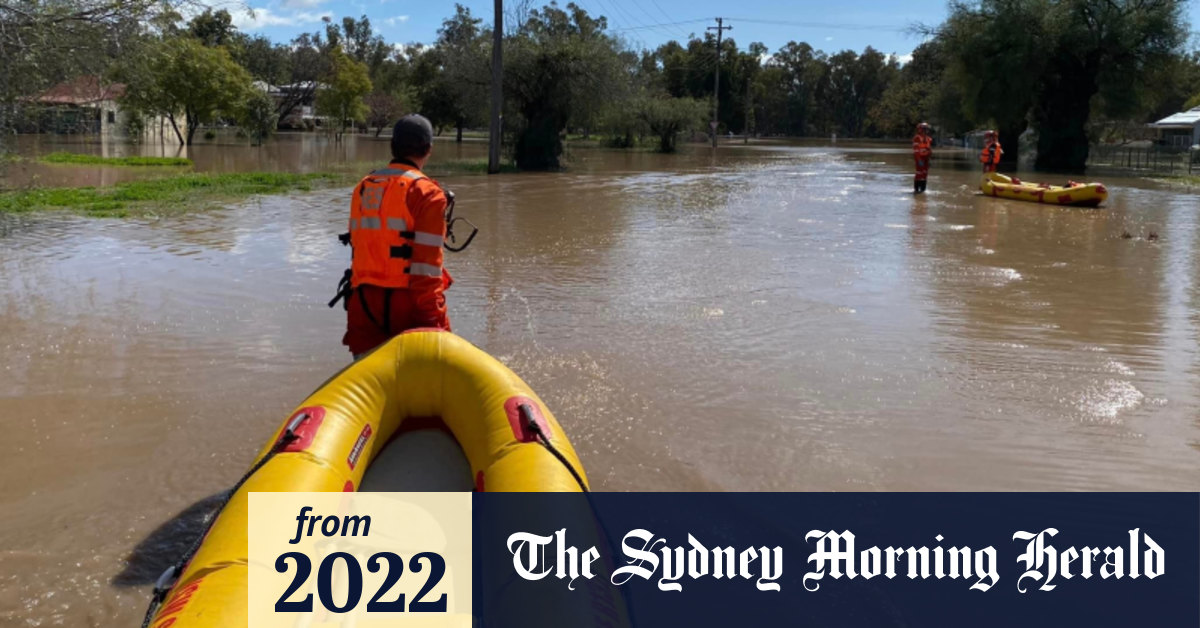 NSW floods: Namoi River, Gunnedah floods forcing rescues, evacuations ...