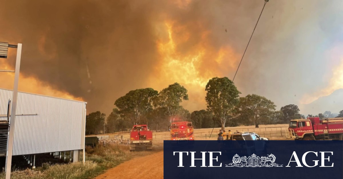 Bushfires Victoria: Firefighters brace for extreme risk amid Boxing Day ...