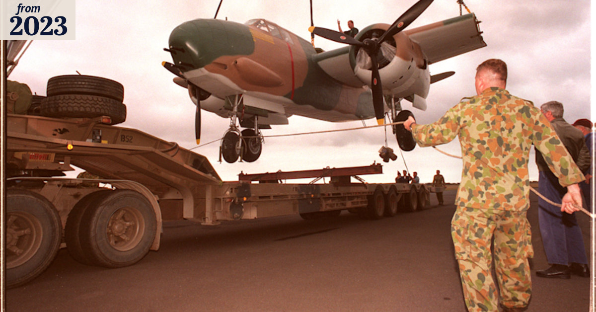 From the Archives, 1998: WWII Boston makes safe landing in Melbourne