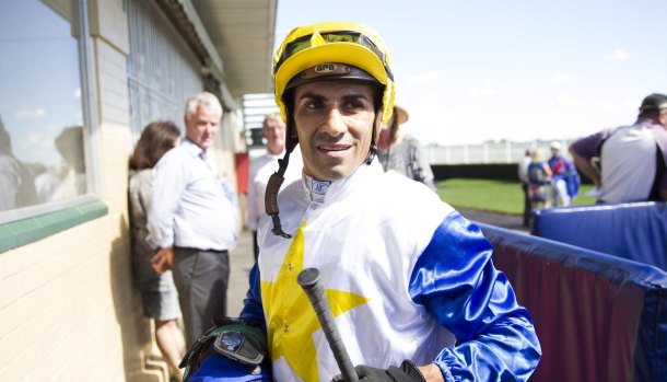 Jockey Jeff Penza breaks leg on Queanbeyan Cup day