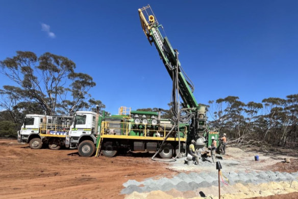 Auric to home in on intriguing gold target in WA Goldfields