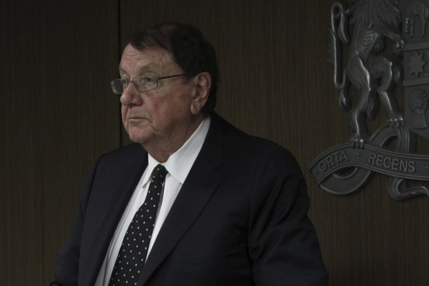 Corruption experts condemn Daniel Andrews over IBAC report