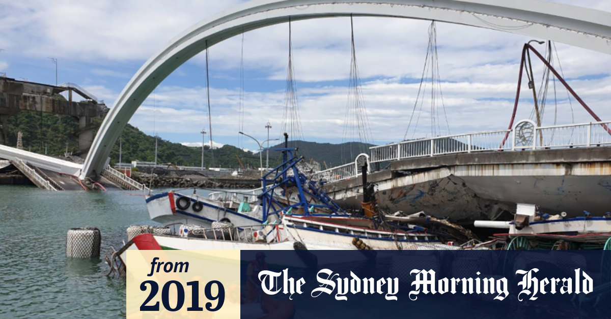 Rescue underway following Taiwan Bridge collapse