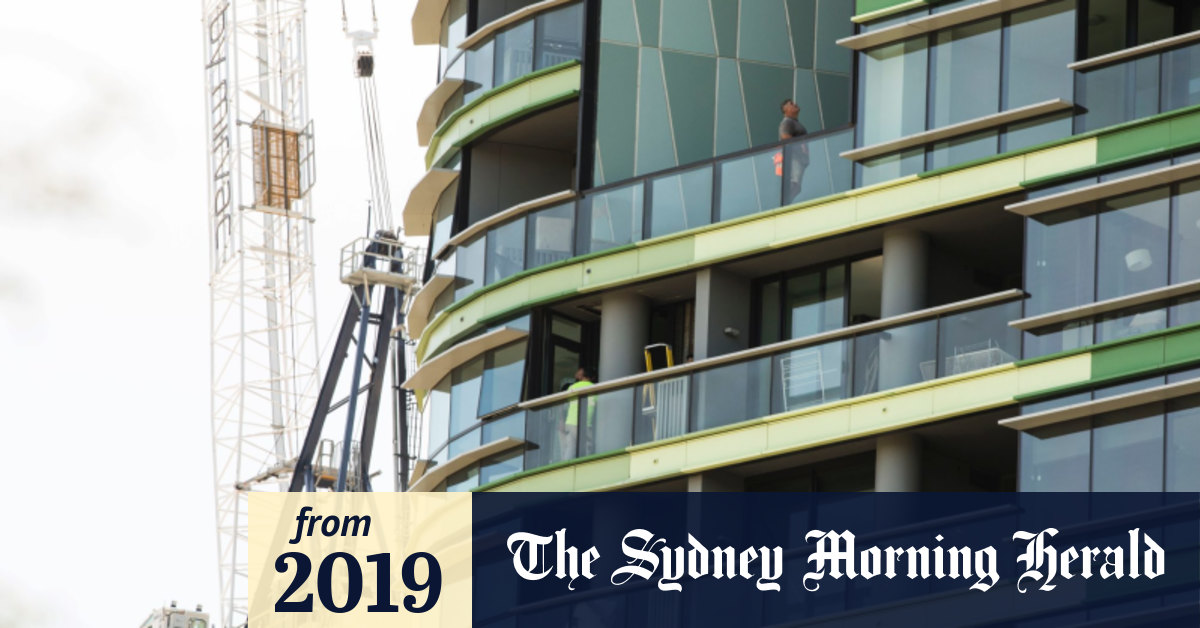 Opal Tower: More cracks discovered as residents' wait continues