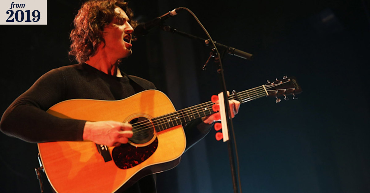 Dean Lewis sings the song he could 'never sell' on Brisbane stage