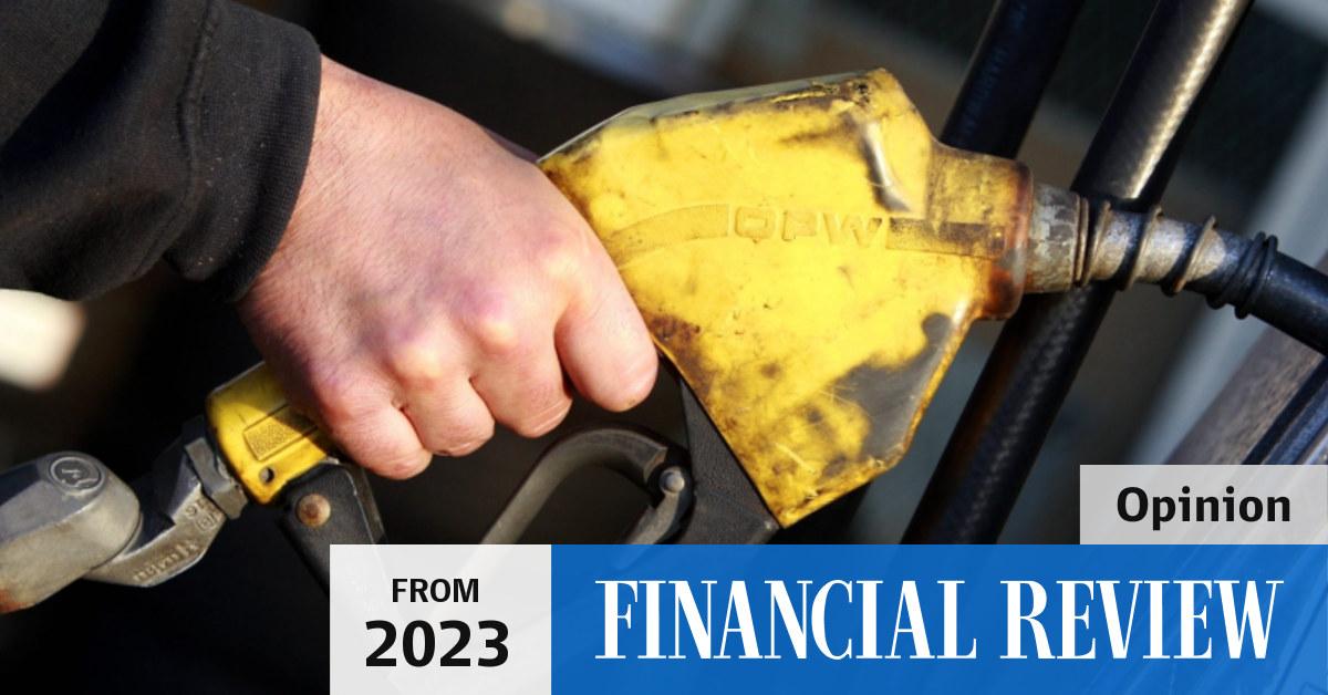 Brent crude drops but beware an oil price head fake