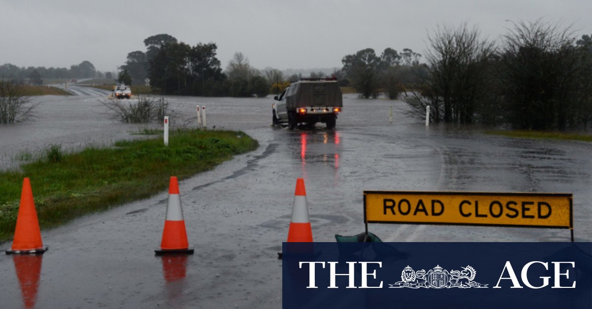 Melbourne weather: Victoria prepares for floods and damaging winds ...