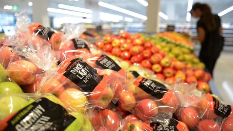 Coles, Woolworths step up war on plastic, waste