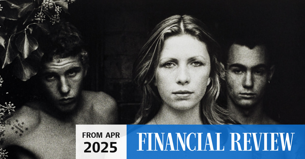 A record-setting photo and a $2.5m number plate