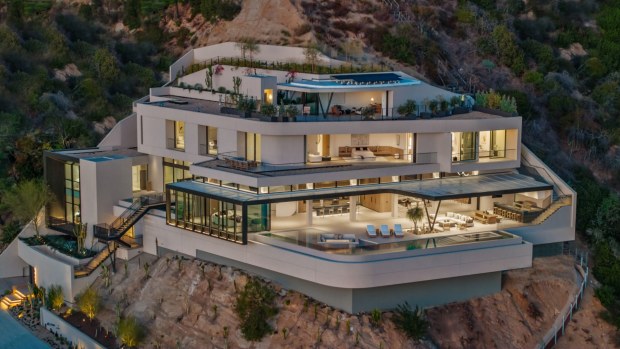 Property developer: $65m LA mansion built by collapsed developer Caydon ...