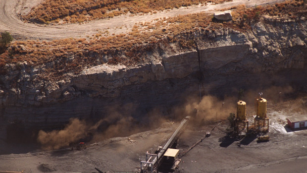 Coal mine explosion: Glencore and Anglo under scrutiny