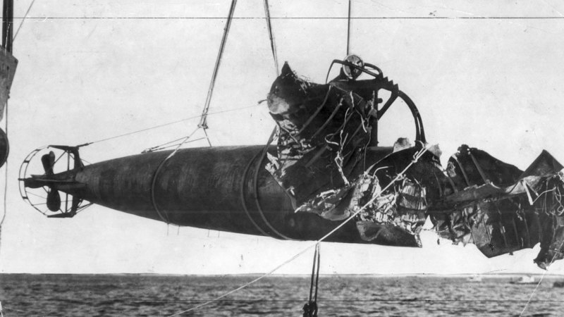 From the Archives, 1942 : Enemy submarines enter Sydney Harbour