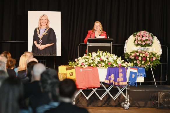 Hundreds mourn Sarah Carter, former Maribyrnong mayor and rising ...