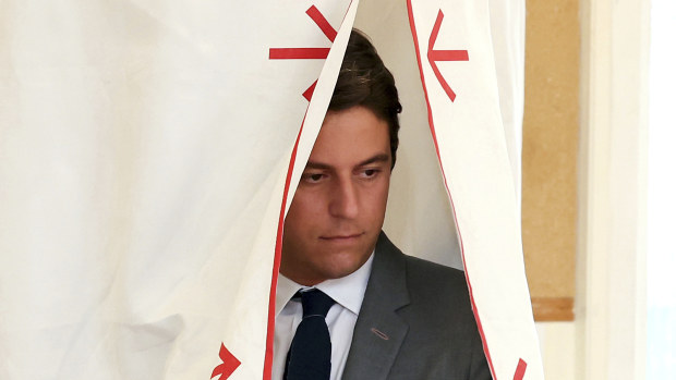French election: Voting under way as France braces for far-right chaos