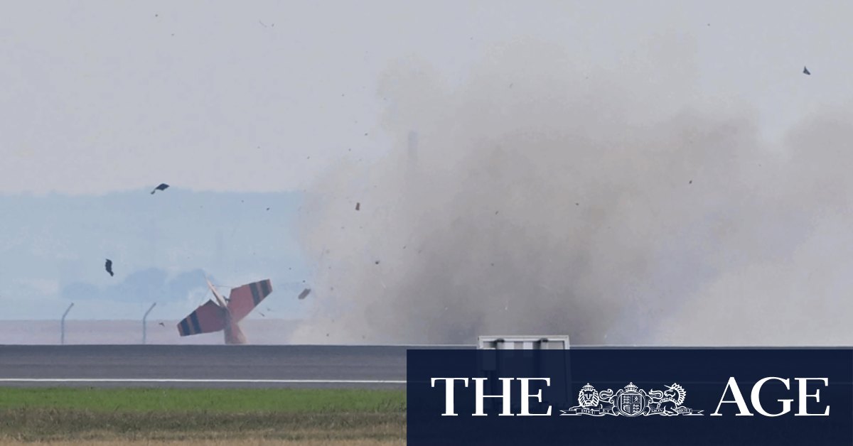 Avalon Airshow crash: Pilot in a critical condition after plane crashes ...
