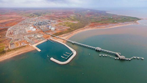 WA's Pilbara region battens down as Cyclone Damien gathers steam