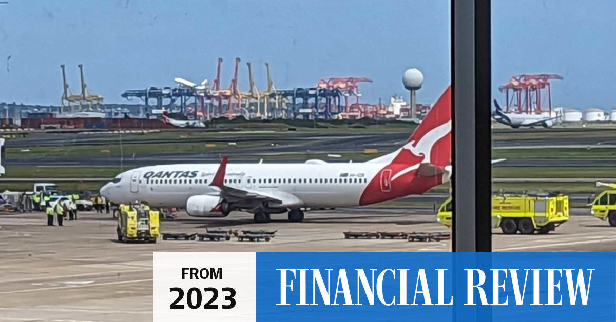 Qantas mayday: Passengers heard ‘bang’, felt plane ‘dip’ on flight ...
