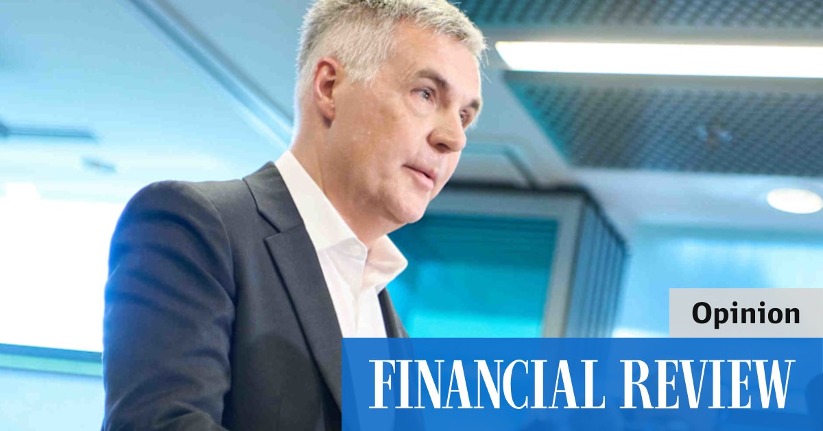 Optus Triple Zero outage: Why firing chief executive Stephen Rue would ...