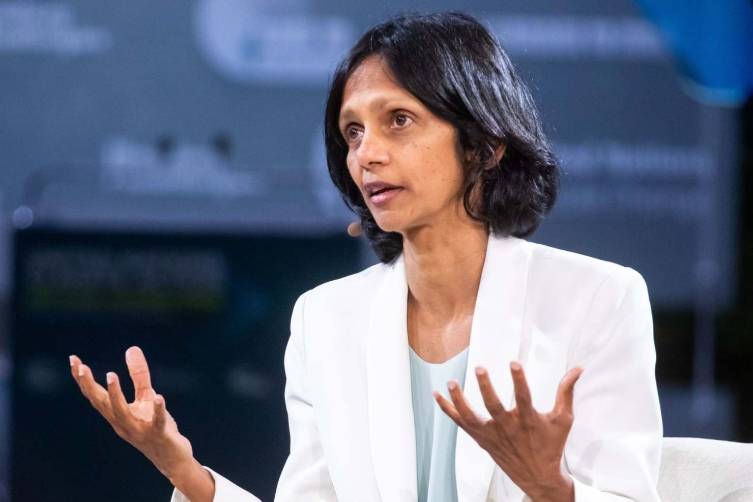 Macquarie’s profit could test record as it gains from energy volatility ...