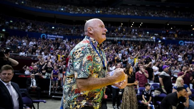 Kings owner purchases Sydney WNBL team despite coronavirus crisis