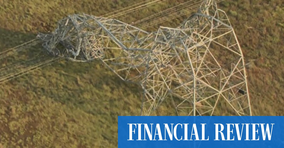 Victoria power outage: Mass blackout boosts call to bury power lines