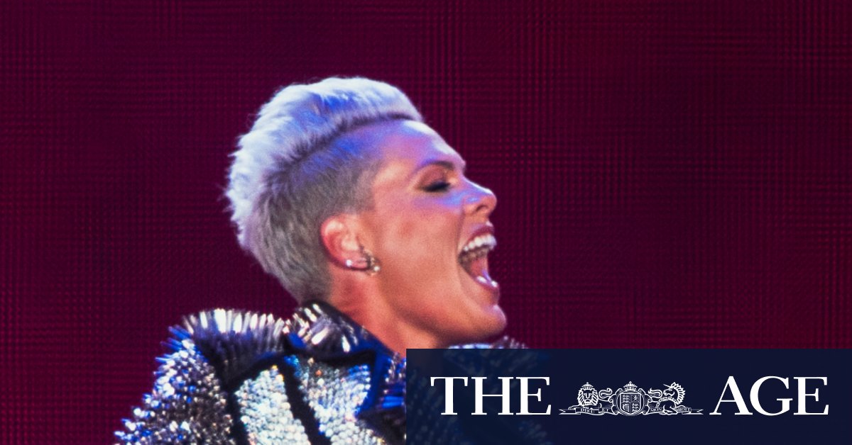 Pink Melbourne tour: Acrobatic star gets the party started