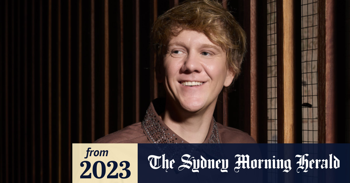 Josh Thomas: Australian comedian announces 2024 Australian tour, Let’s ...