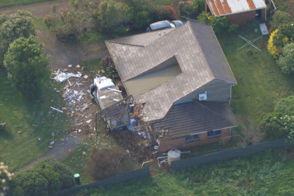 Tower Hill crash: Two dead after truck crashes into house near Warrnambool