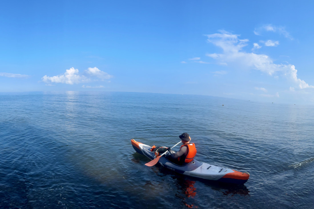 What it’s like to kayak solo from Amed beach in tranquil northern Bali ...
