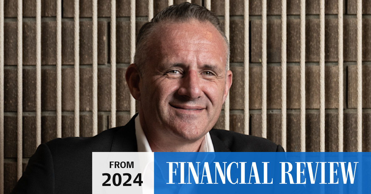 EDV ASX: Endeavour CEO Stephen Donohue to exit