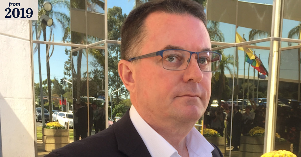 Logan mayor allegedly crashed into tree, charged with drunk driving