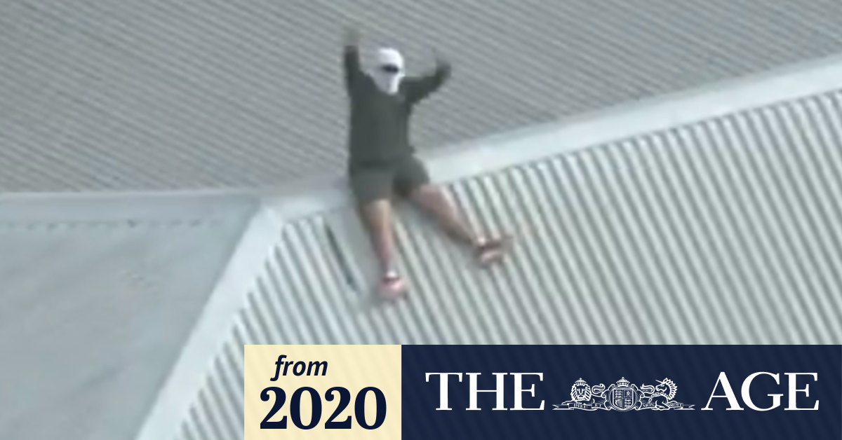 Prisoners armed with metal poles scale roof of maximum security prison