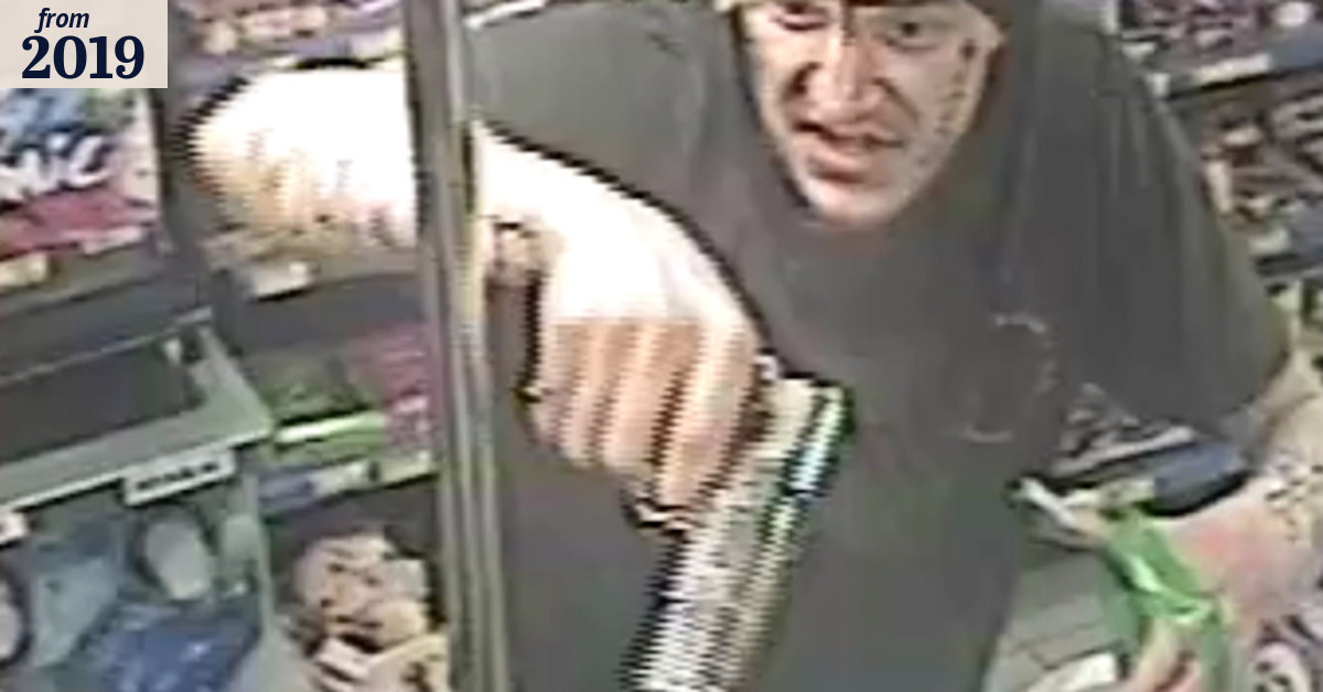 Queensland robber tries to disguise his face with marker pen