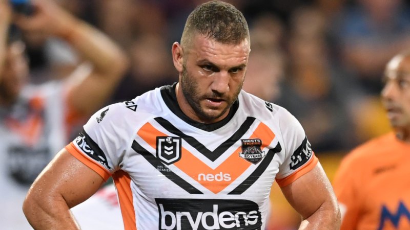 NRL 2019: Wests Tigers star Robbie Farah comes back from the brink