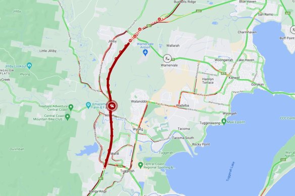 Wyong crash: M1 motorway delays after woman killed