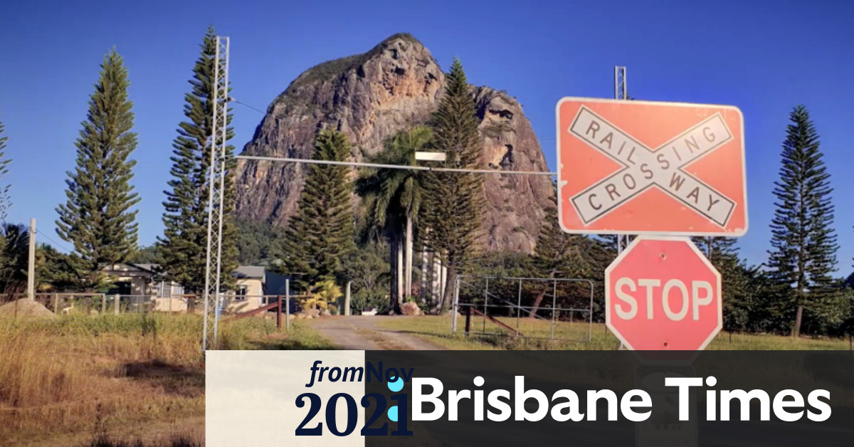 Brisbane to Maroochydore rail line prepares to leave the station