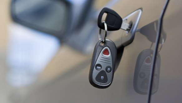 Flipper Zero scanning device: The new device that can emulate car fobs ...