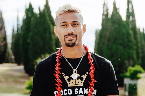 Boxer allegedly bashed straight after Melbourne fight