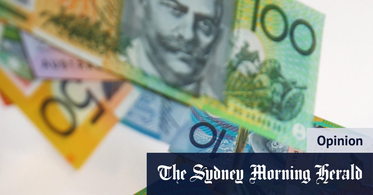 Money advice: The Australian dollar is falling, should I switch my super?