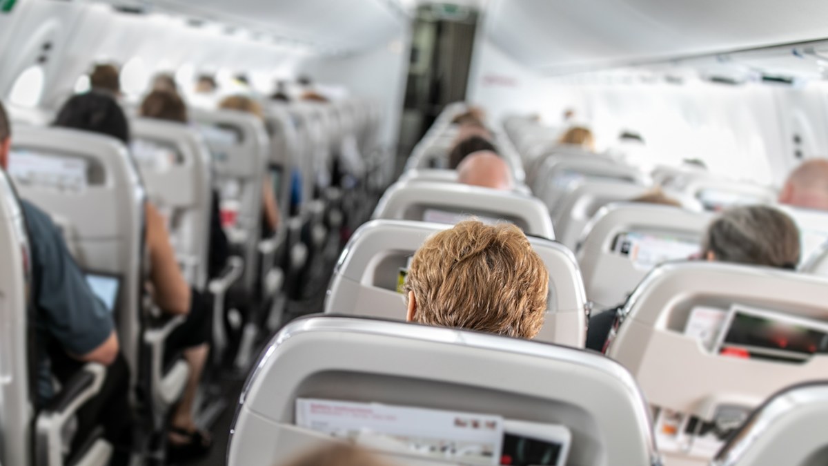 Aisle seat or window seat: Which is better? One airline has an answer ...