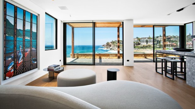 F45 founder could set beach record with Bronte pad