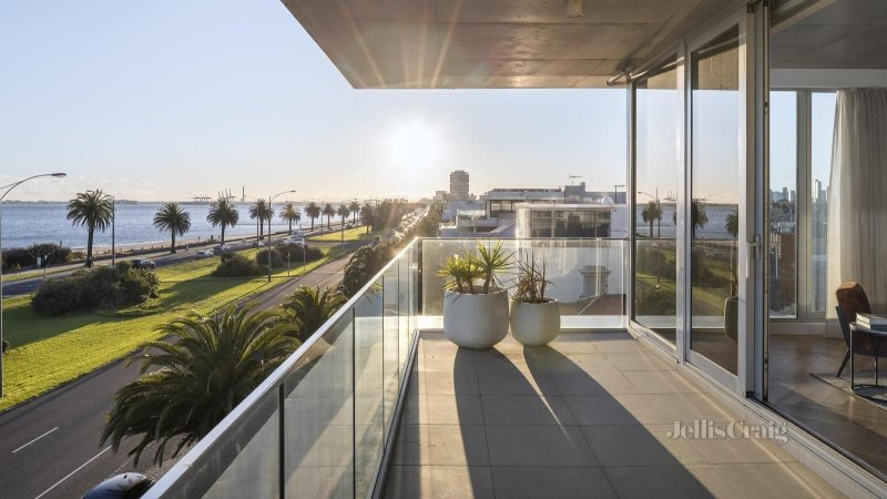Billionaire owner of island resort lists $5m Melbourne pad