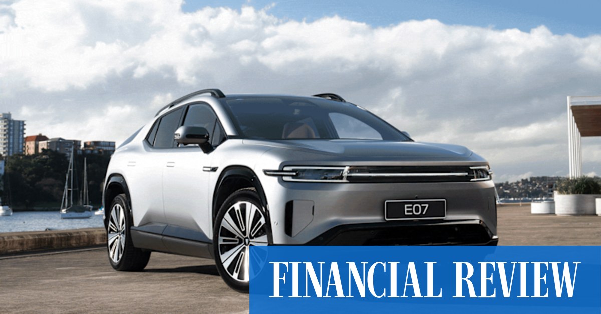 This real-life transformer will get you a standing ovation at Bunnings