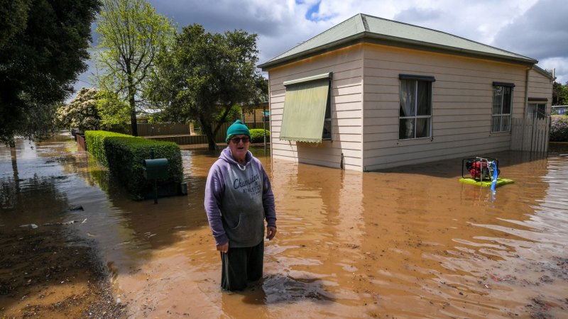 Victoria floods LIVE updates: Residents brace for worsening conditions ...